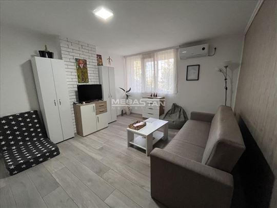 Karaburma, renoviran, uknjižen