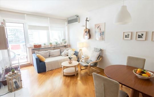 PRODAJA STANA – 58 m² + Zastakljena terasa 8 m² |