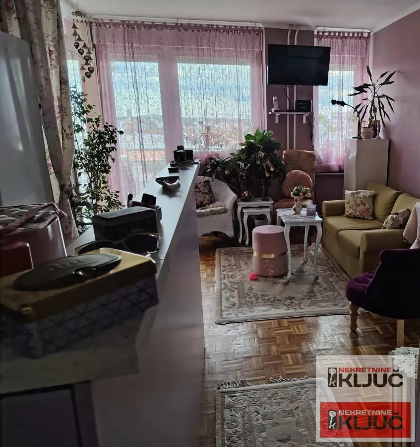 SOCIJALNO, 50m2, Dvoiposoban, Funkcionalan