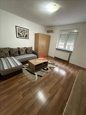 Dvosoban stan - 44m2 - Bulevar Oslobođenja