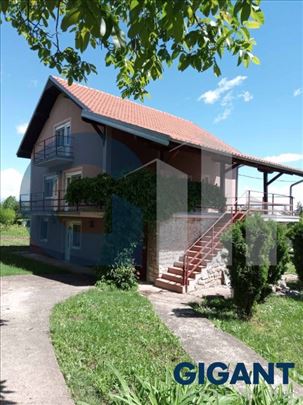 Avala-Trešnja, 360m2, 3 etaže, gas