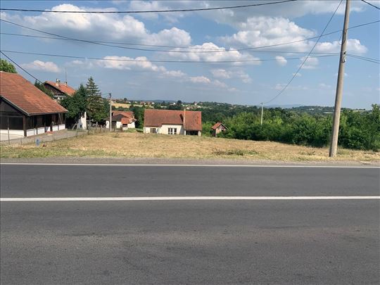 Ibarska magistrala - kuća sa velikim placem