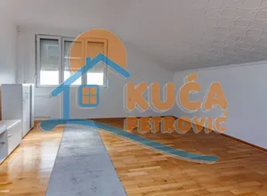 Prodaja Stan - Niš, Crveni Krst: Ratko Jović - Šljaka - Medoševac