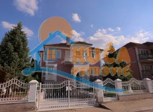 Prodaja Kuća - Niš, Pantelej: Durlan - Beverli Hils - Jagodin mala