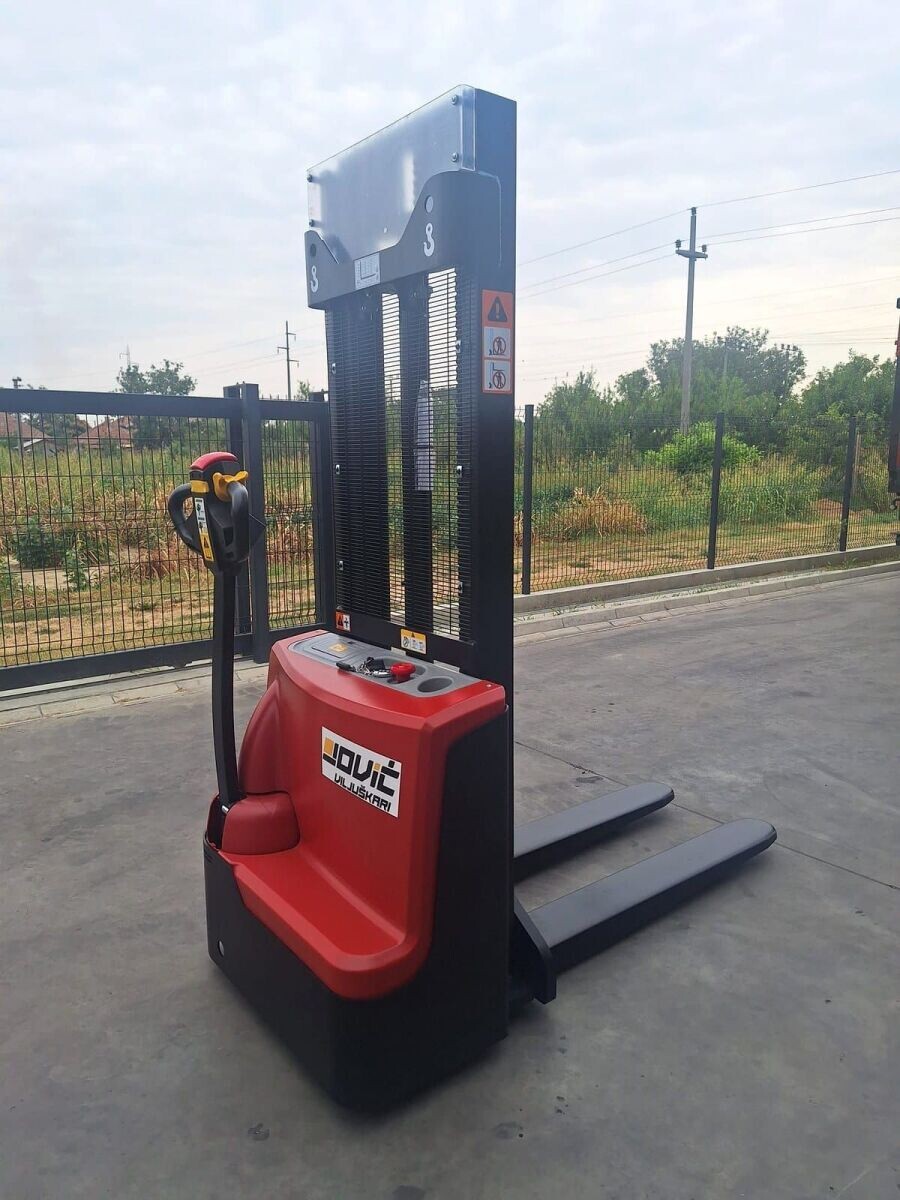 Staxx WS15H električni staker 1,5 t — podizanje do 4.000 mm, od 2.400 € + PDV