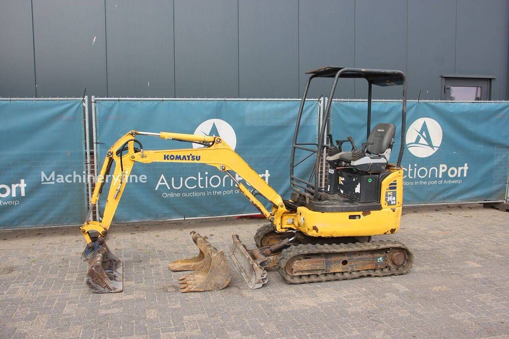 Prodaje se Komatsu PC16R-3HS mini bager na aukciji
