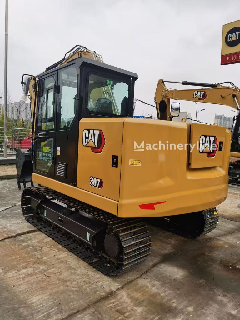 Novi Caterpillar 307 bager guseničar