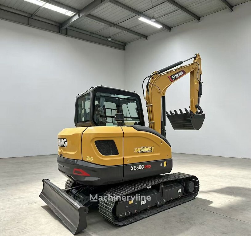Novi XCMG XE60G pro mini bager