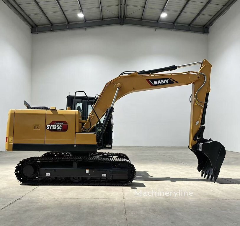 Novi Sany SY 135C bager guseničar