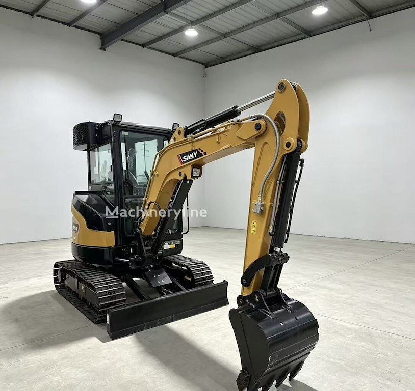 Novi Sany SY 26 mini bager