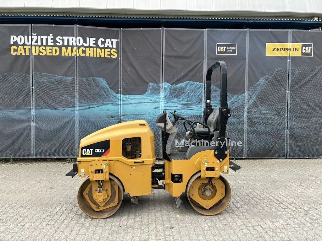 Caterpillar CB2.7 mali valjak