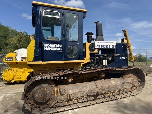 Komatsu Hanomag D 680E buldožer