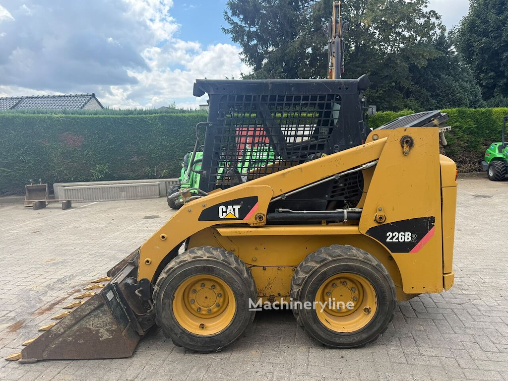 Caterpillar 226B mini utovarivač
