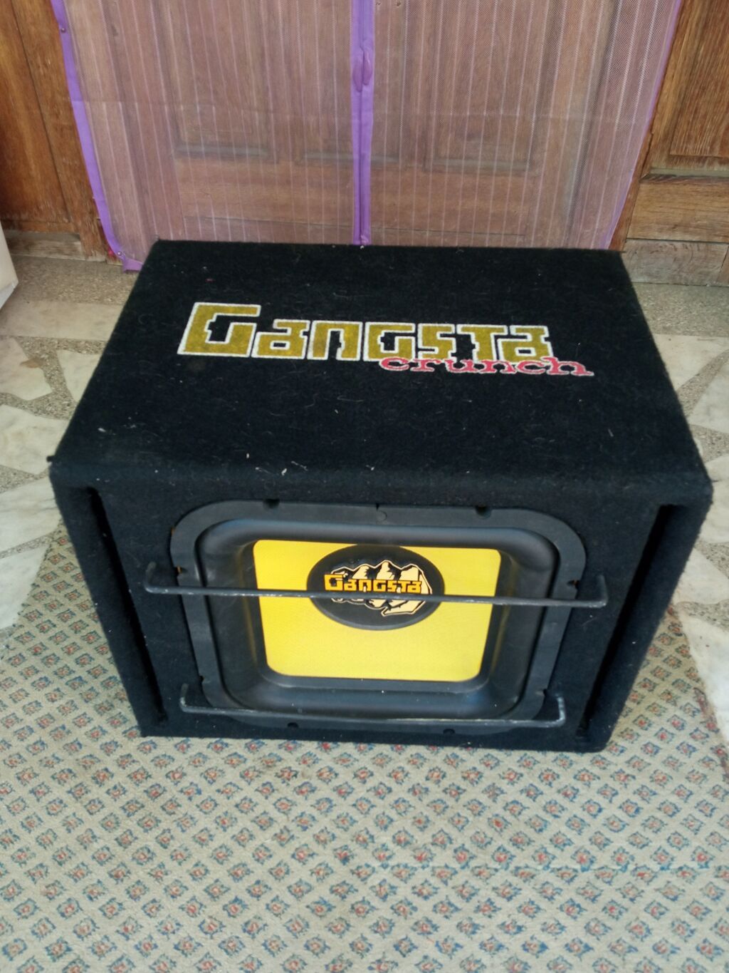 Auto subwoofer Gangsta Crunch u kutiji - Aktivni/ pasivni subwoofer u