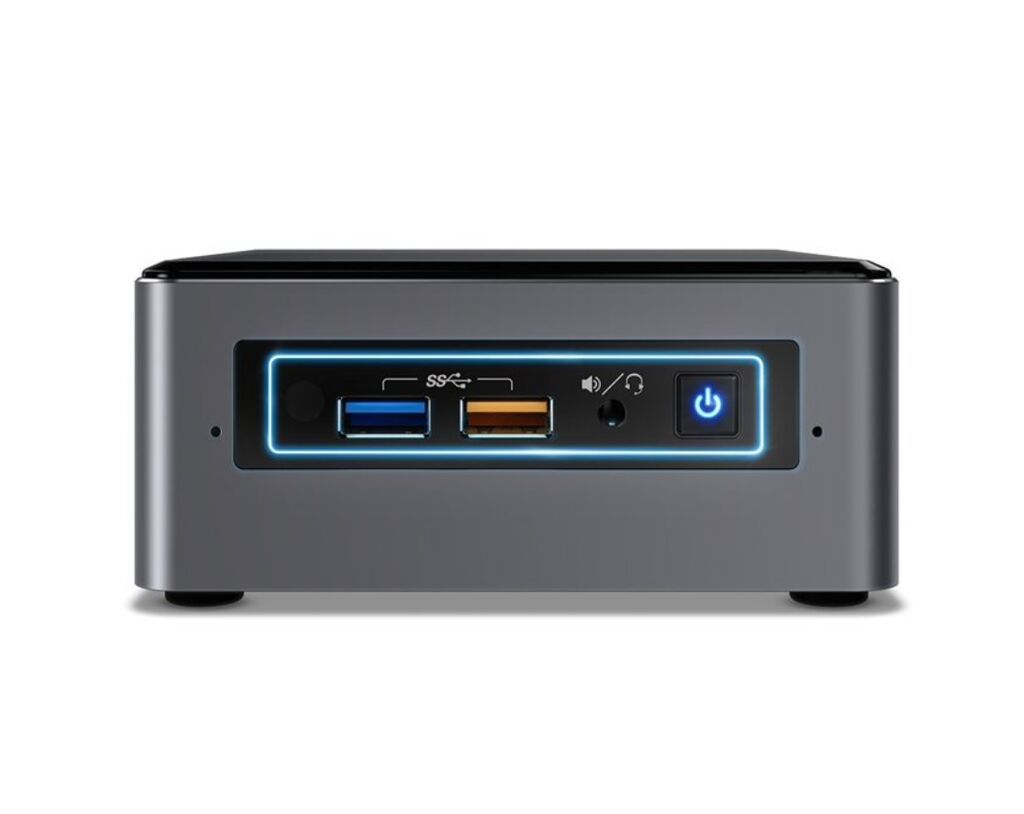 Prodaje se mali racunar, sa intelom i3 7. generacije, instaliran je