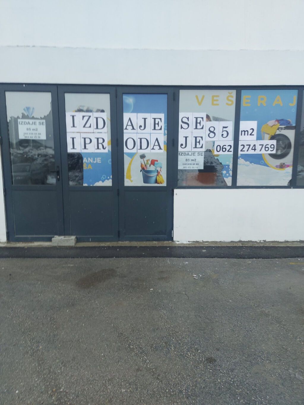 Izdaje se lokal ili prodaje/magacinski prostor na odličnoj lokaciji –