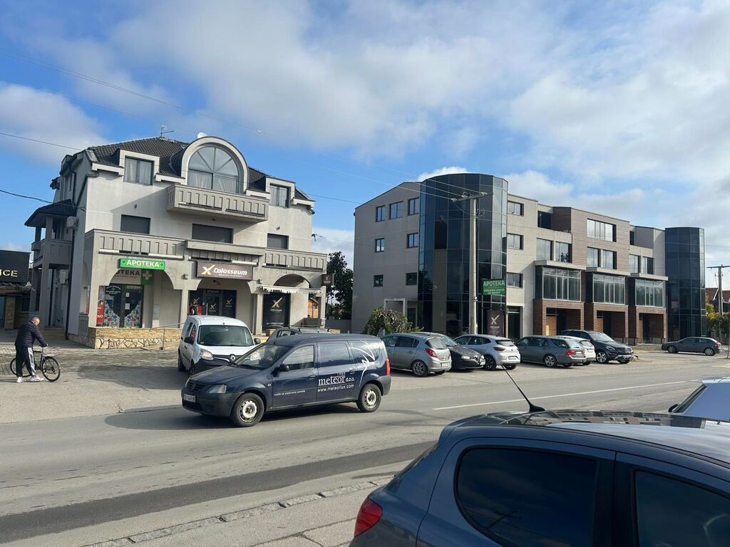 Izdajem sobe u Borči - hostelski tip smeštaja Povoljno izdajem sobe