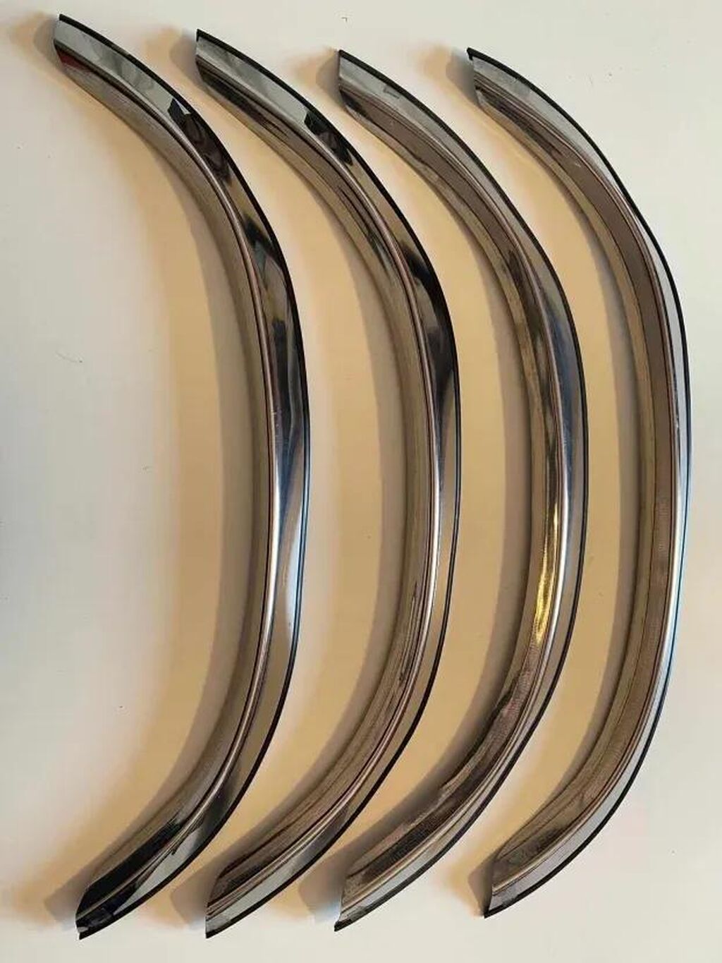 HROM LAJSNE RUBOVA MERCEDES 190 SET | hrom lajsne rubova mercedes