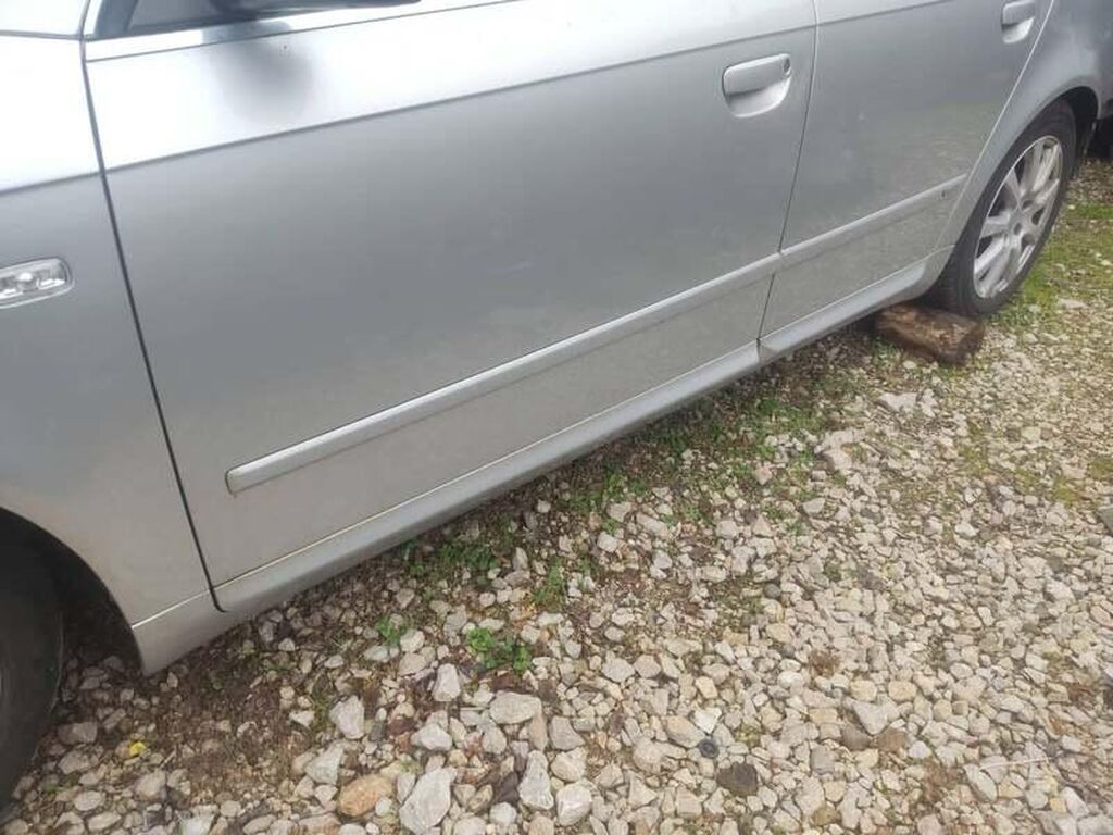 LAJSNE PO PRAGOVIMA S-LINE ZA AUDI A4 | Lajsne po pragovima audi a4