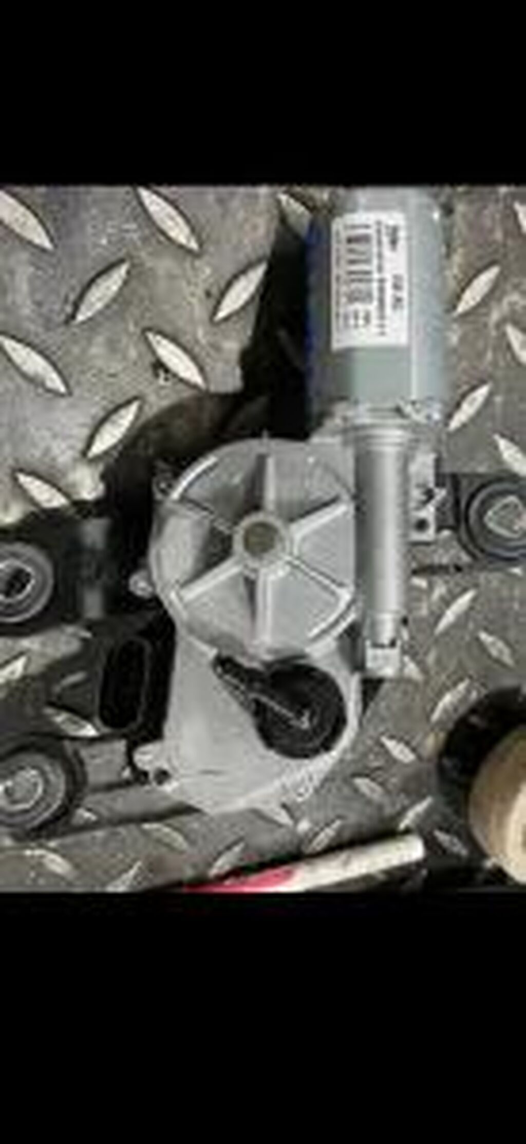 AUDI A3 2026 MOTOR ZADNJEG BRISACA 8V0955711 | Audi vw delovi zemun