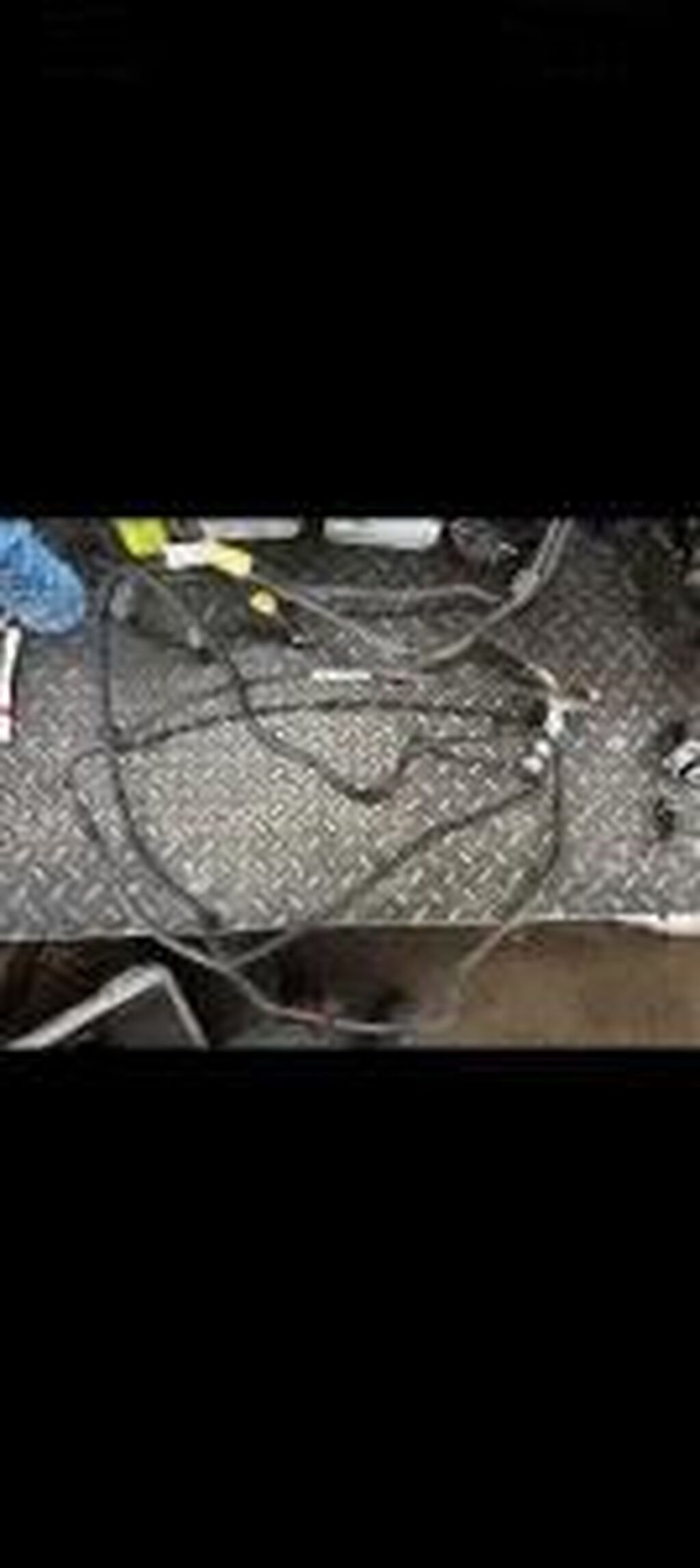 AUDI A6 C8 AD BLUE CREVO 4K0131960Q | Audi delovi zemun altina