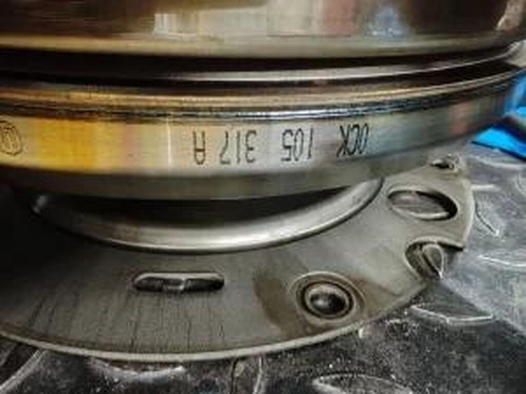 AUDI A4 B9 DELOVI 3.0 STRONIK ZAMAJAC 0CK105317A | Audi delovi zemun