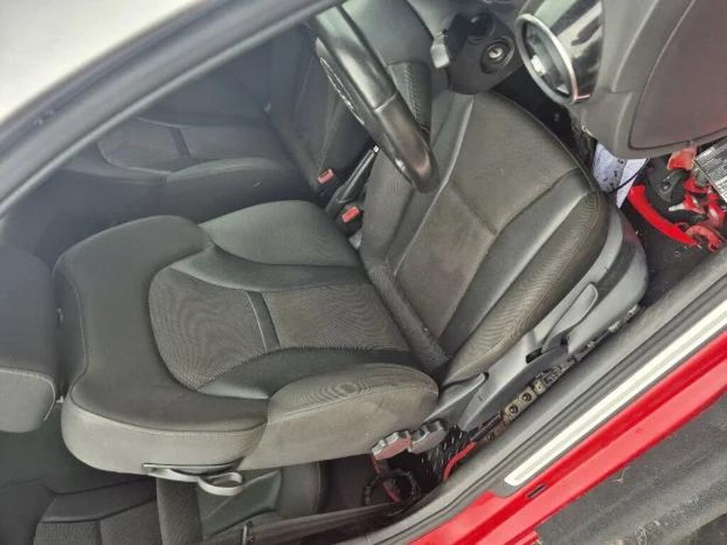 AUDI A1 SEDISTA PROFILISANA | Audi delovi zemun altina