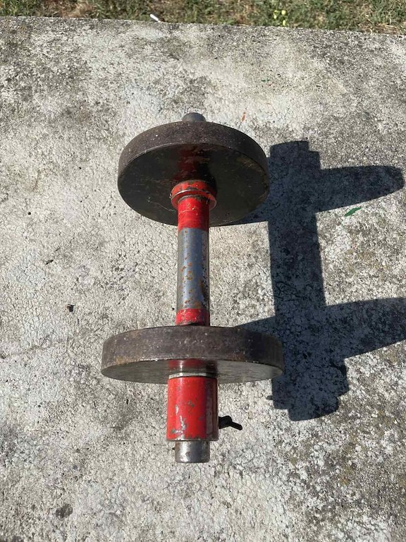 Jedan teg 6kg uz mogucnost menjanja samih tegova