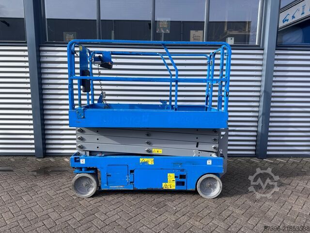 Genie GS2646 platforma makazasta podizna radna platforma
Genie GS2646 Hoogwerker Schaarhoogwerker