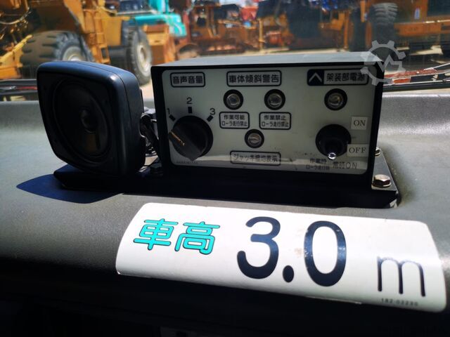 AICHI KAMIONSKA MOSTNA DIZALICA SA TELESKOPSKOM KORPOM
Aichi SF75A