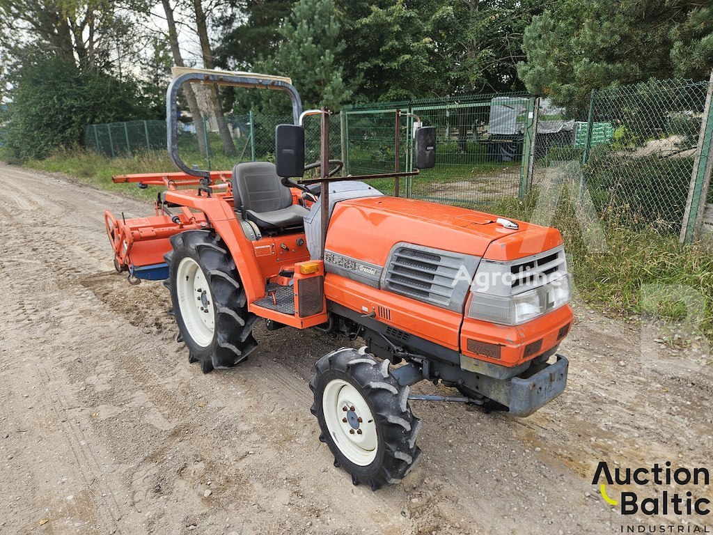 Prodaje se Kubota GL 220 traktor točkaš na aukciji