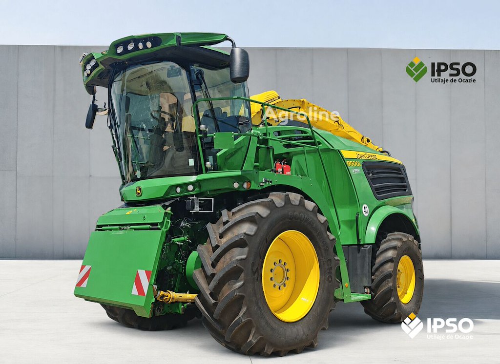 John Deere 8500 krmni kombajn