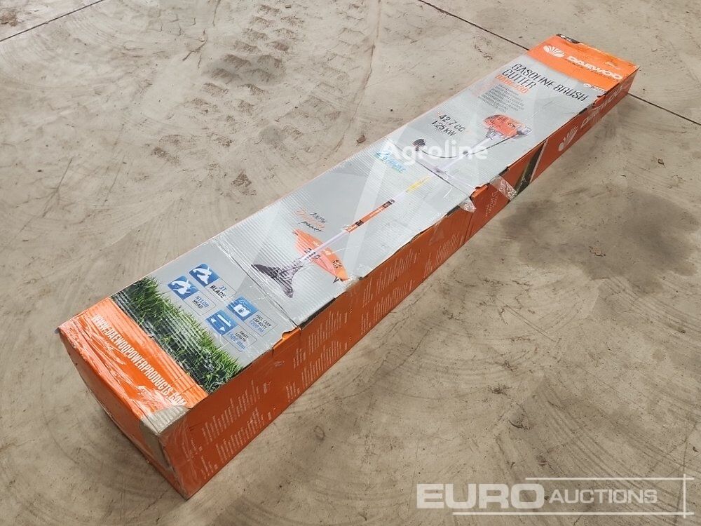 Prodaje se Daewoo DABC430 trimer za travu na aukciji