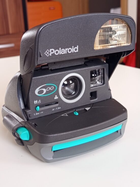 Polaroid 600
