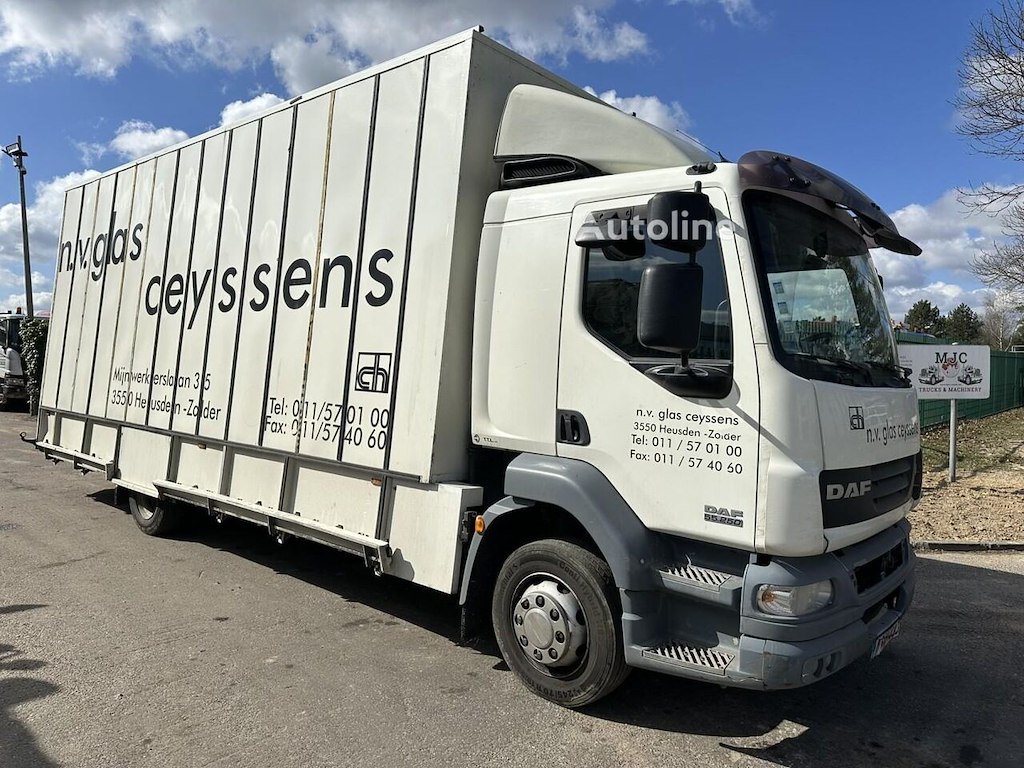 DAF LF 55.250 12T - GLASTRANSPORT / GLASRESTEEL - AIR SUSPENSION - E vozilo za prevoz stakla