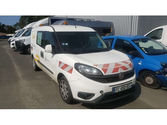 Prodaje se Fiat DOBLO laki furgon na aukciji
