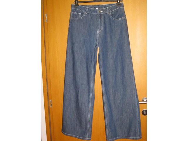 FARMERKE DIVIDED  sirokih nogavica (vel.EUR-38)