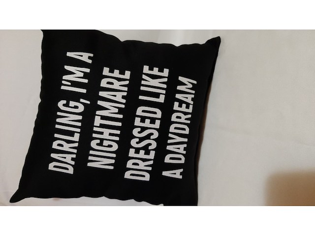 Jastuk beli ili crni - TAYLOR SWIFT blank space