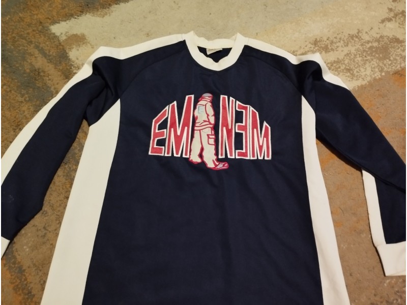 Duks Eminem dux