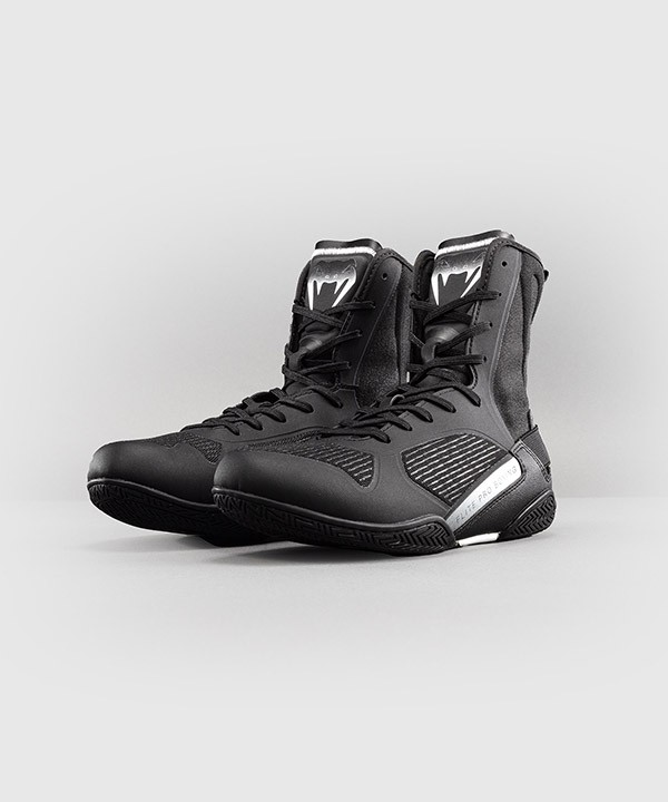 VENUM ELITE NEO PATIKE ZA BOKS CRNO/BELE 45