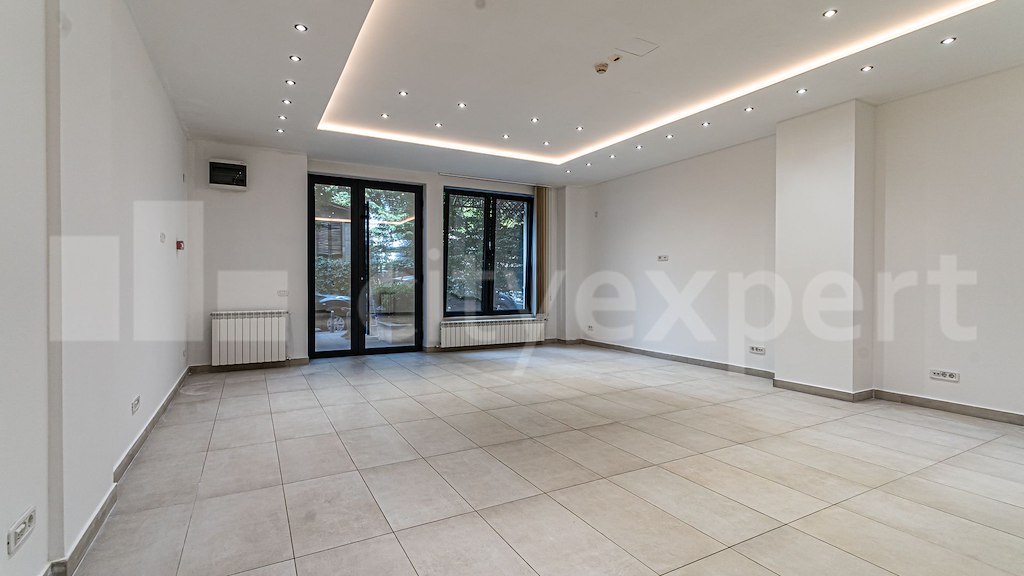 Poslovni prostor za izdavanje BEZ PROVIZIJE: Ostalo, 59m², Ravanička, Zvezdara - 800€