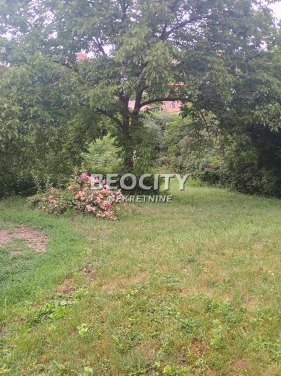 Plac, Beograd – Banjica | Prodaja · 1400m² · 25.000€