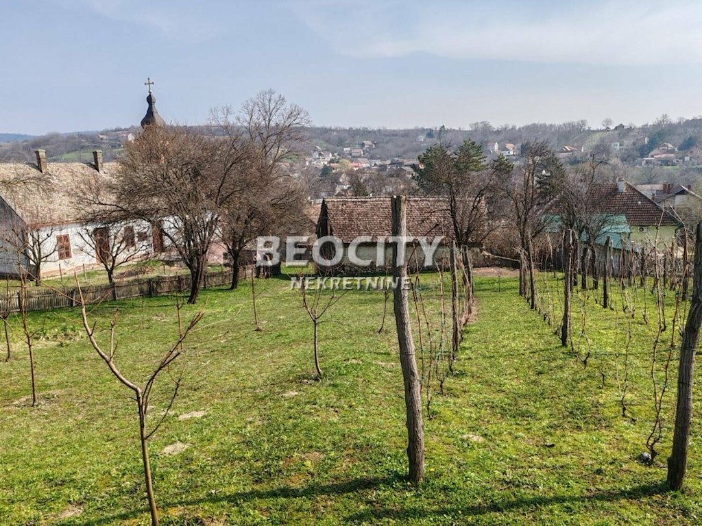 Plac, Sremska Mitrovica – Ležimir | Prodaja · 700m² · 19.000€