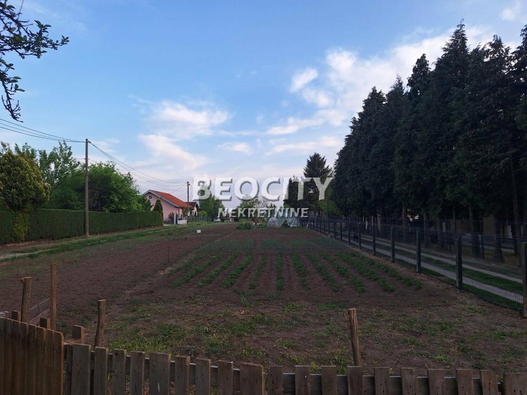 Plac, Beograd – Surčin (mesto) | Prodaja · 2200m² · 280.000€