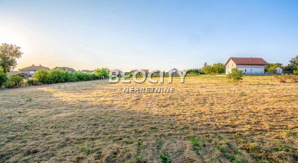 Plac, Beograd – Sremčica | Prodaja · 10500m² · 900.000€