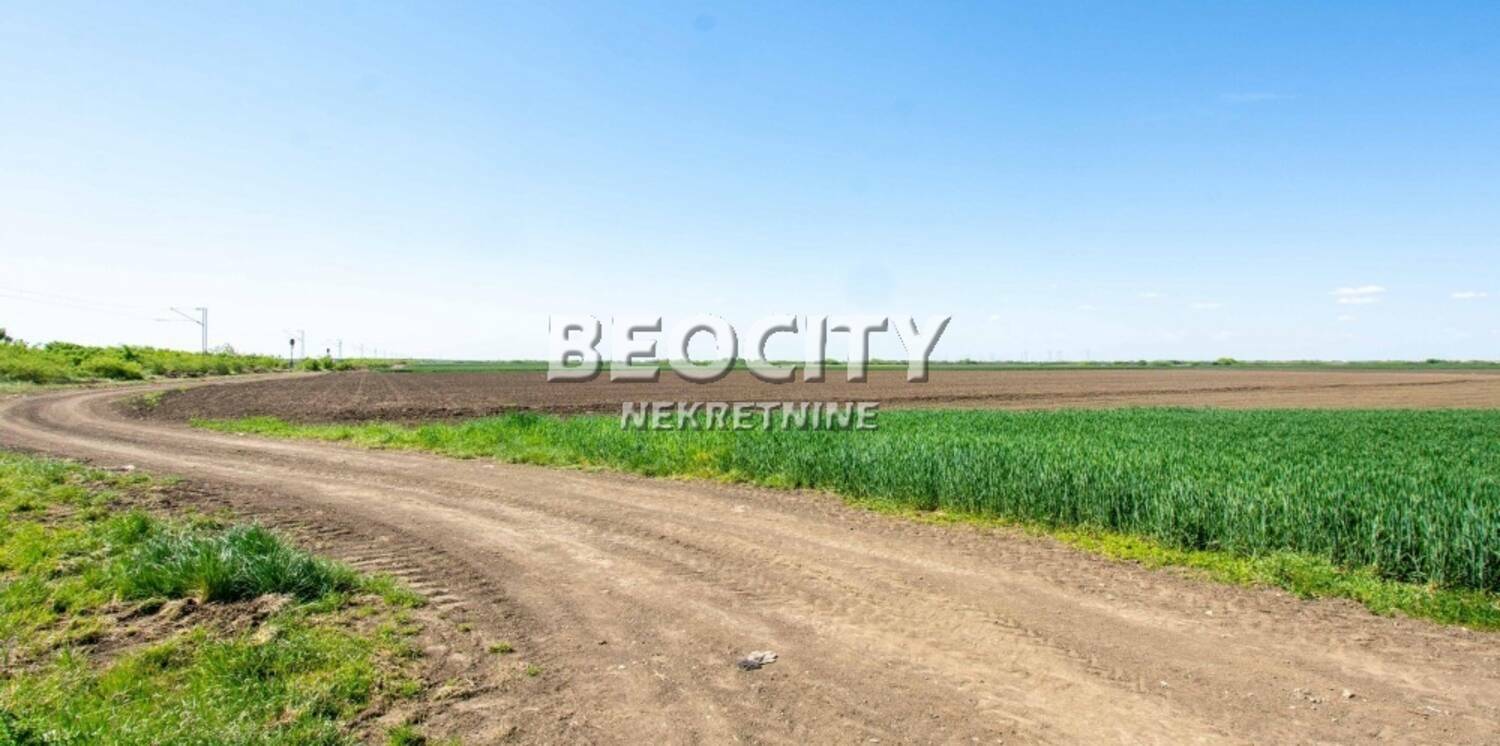 Plac, Beograd – Batajnica | Izdavanje · 24000m² · 2.500€