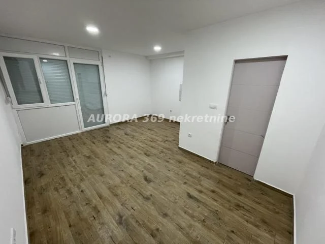 POVOLJNO! GARSONJERA U VETERNIKU, NOVI SAD