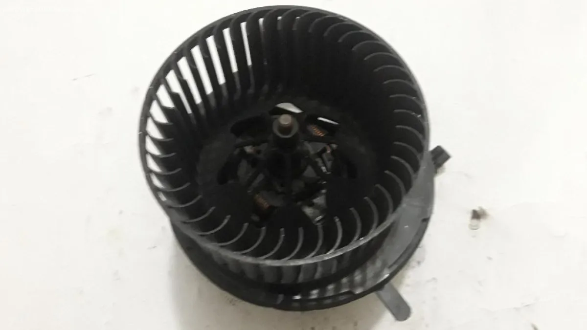 Ventilator kabine Golf 5 sa reostatom