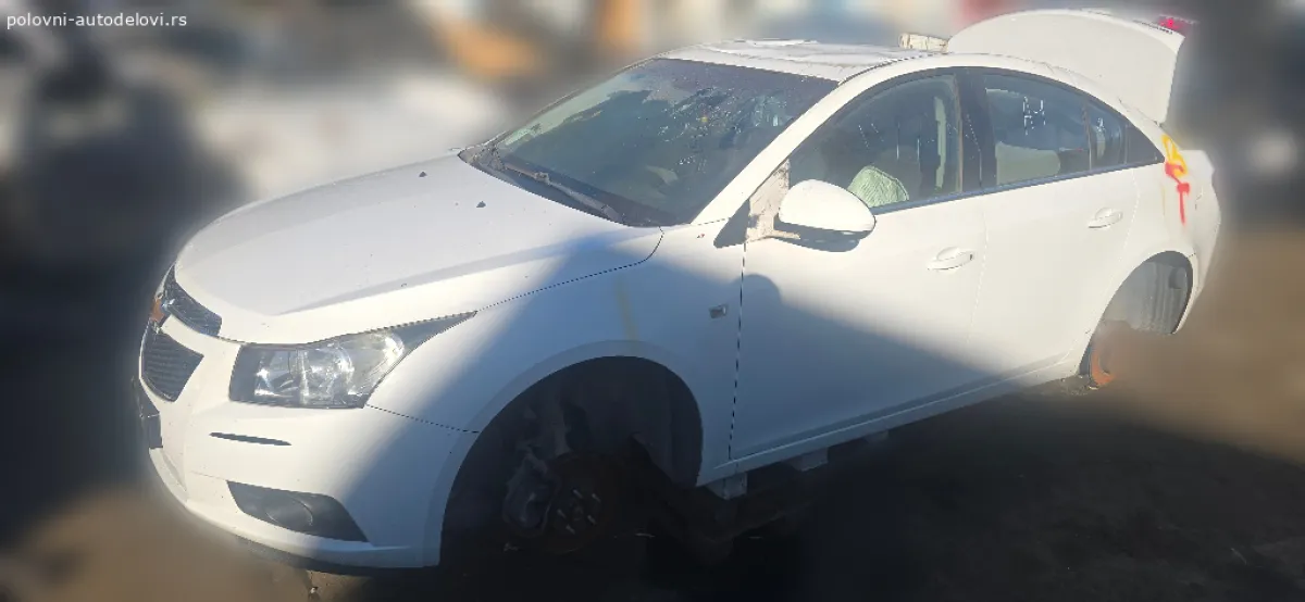 Chevrolet Cruze J 300 POLOVNI DELOVI 2.0vcdi