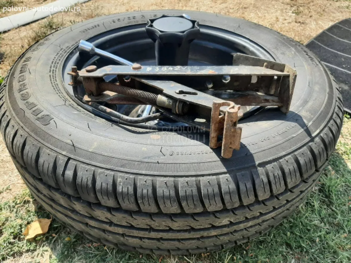 Rezervni tocak sa pratecom opremom za VW-Passat B5.5